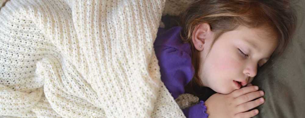 Caring For Your Feverish Child Through The Night | Nurofen