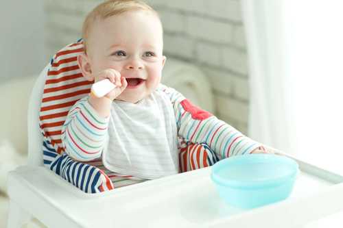 The what, when and how, of baby weaning, and how to do it | Nurofen